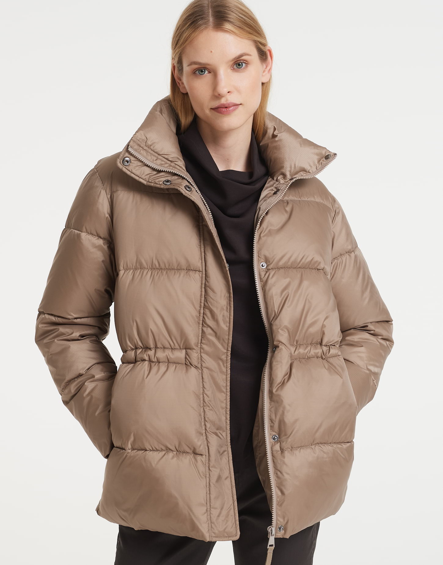 Redirecting to /de/jacken-steppjacke-harida-braun