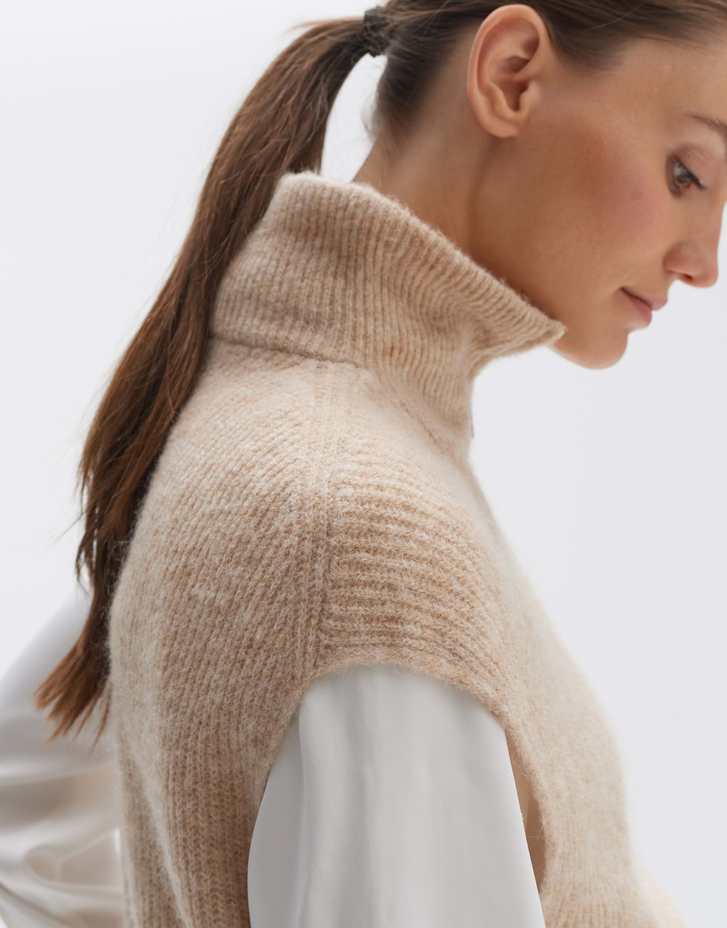 Pullunder Peisini beige online bestellen | OPUS Online Shop