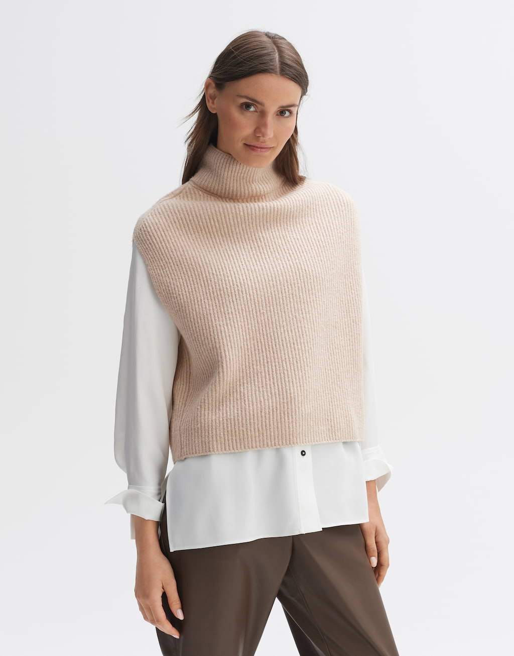 Pullunder Palisa beige online bestellen | OPUS Online Shop