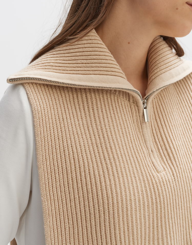 Pullunder Awesti cape beige online bestellen | OPUS Online Shop
