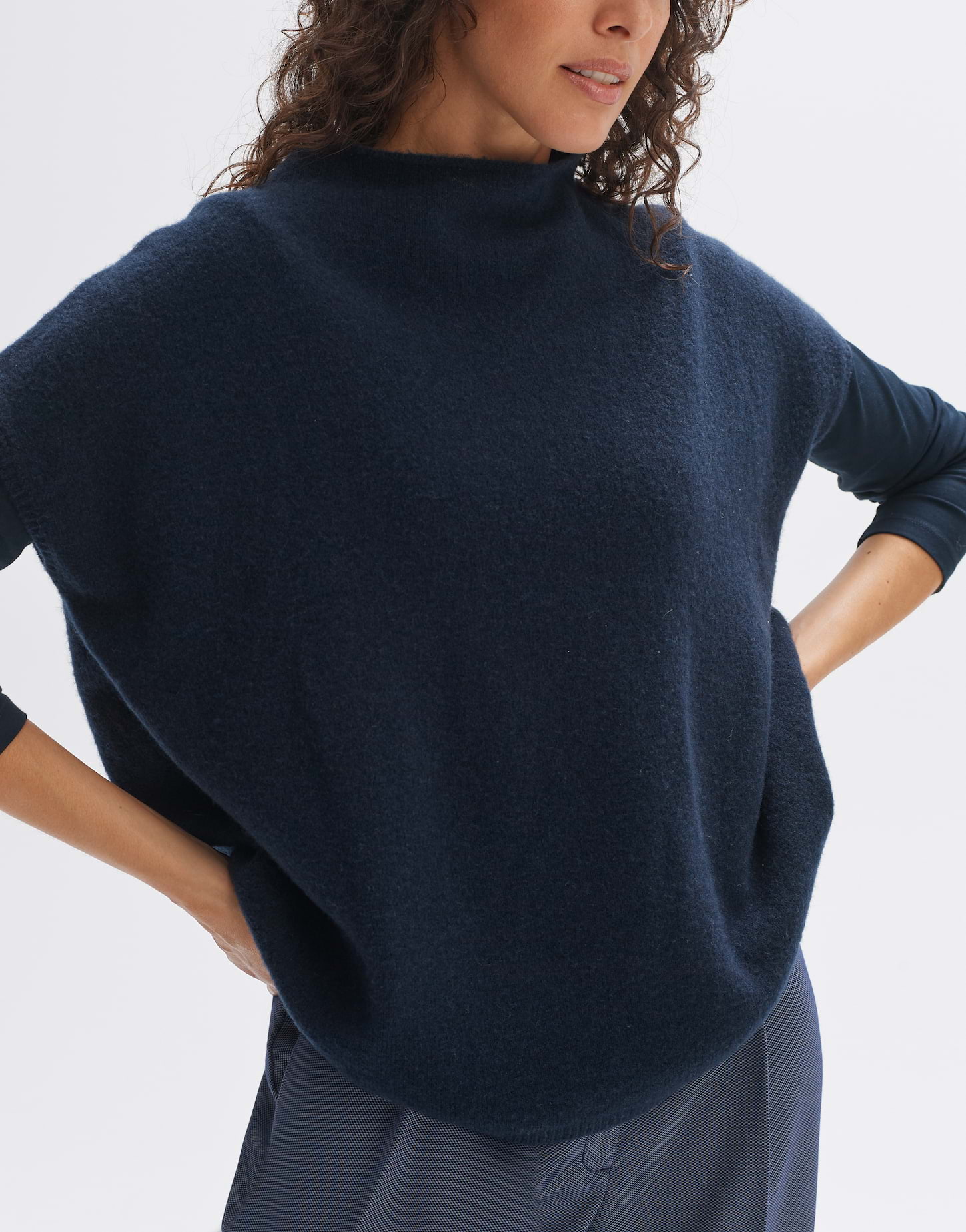 Pullunder Punnel blau online bestellen | OPUS Online Shop