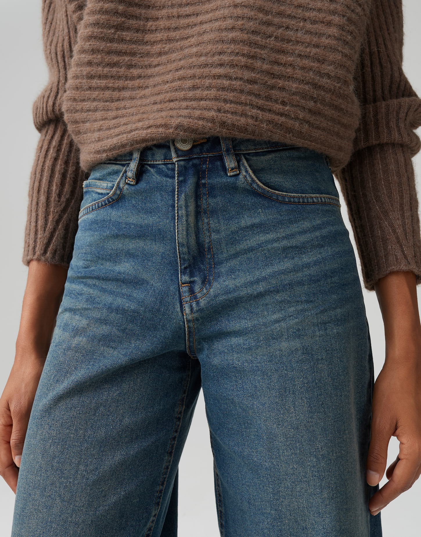 Barrel Lolah modern blau online bestellen | OPUS Online Shop