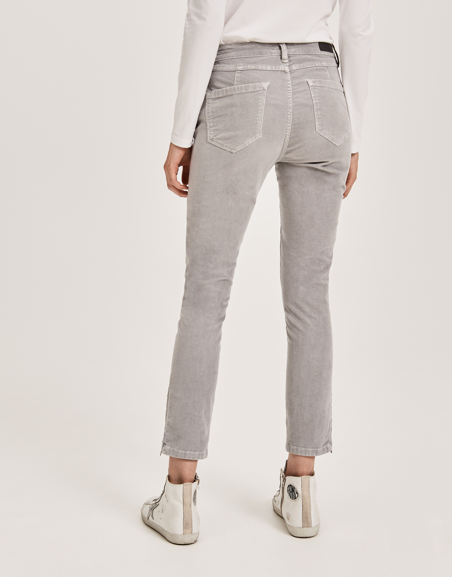 Cordhose Emily zip corduroy grau online bestellen | OPUS Online Shop