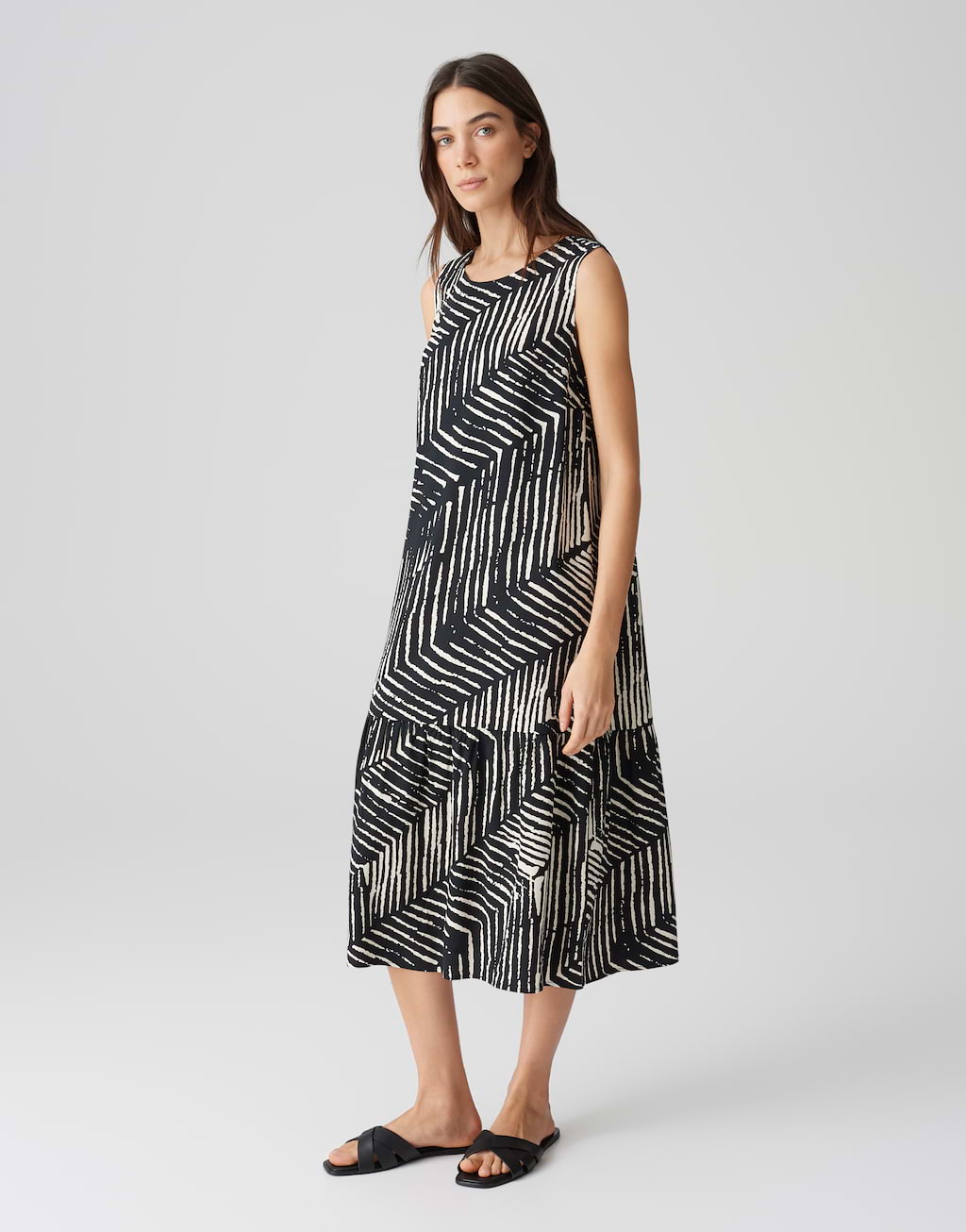 Midi dress Wicy palm leaves black by OPUS | shop your favourites online