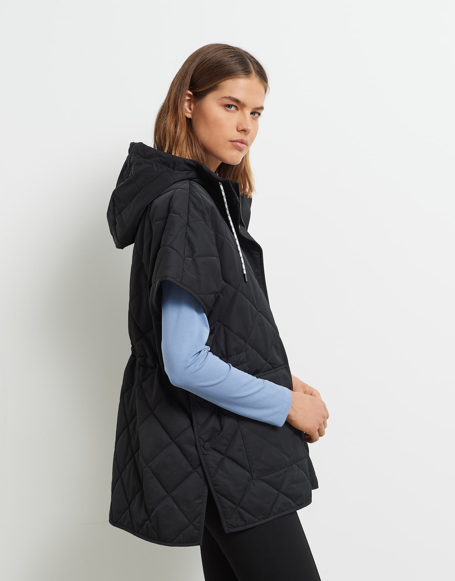 Weste Wimina schwarz online bestellen | OPUS Online Shop