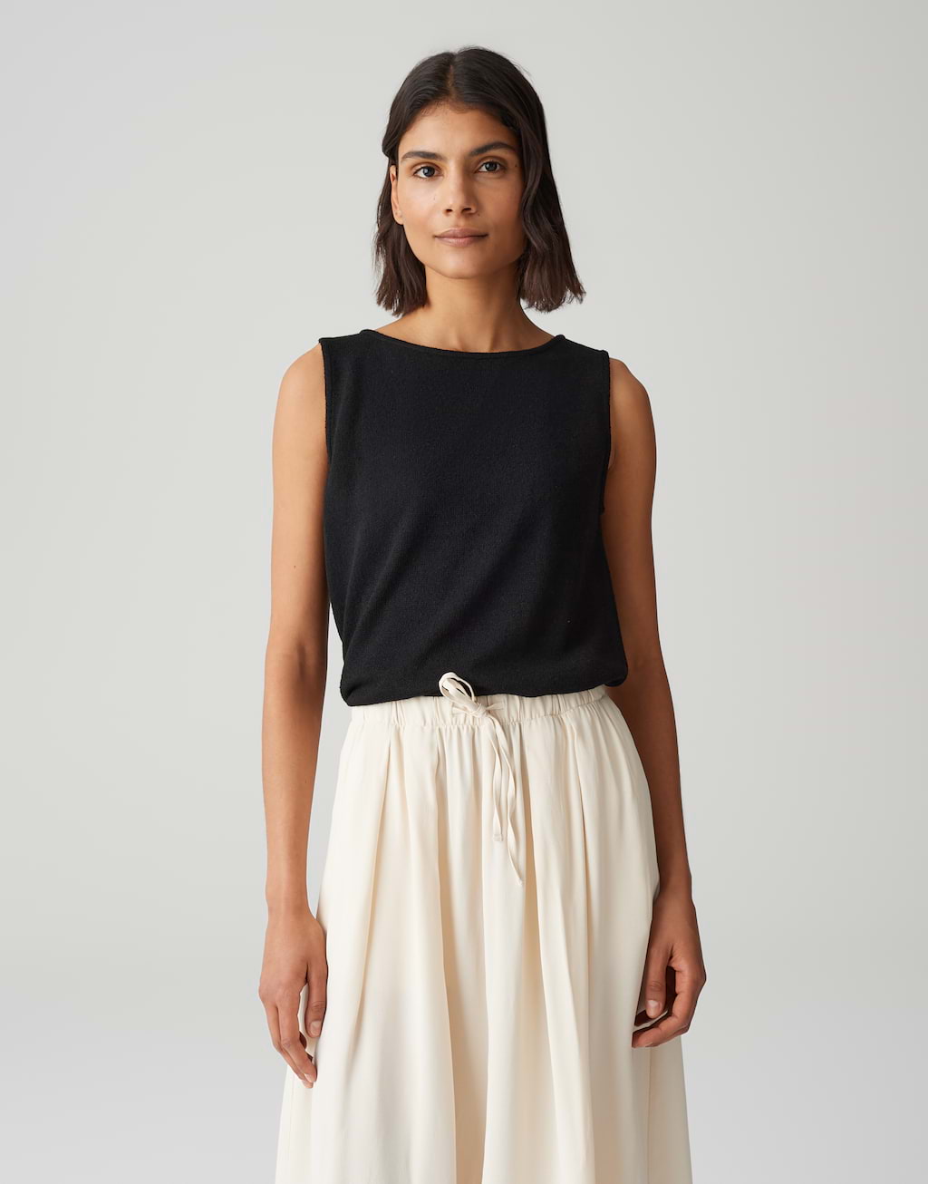 commander sommet Ilonki noir en ligne | OPUS Boutique en ligne