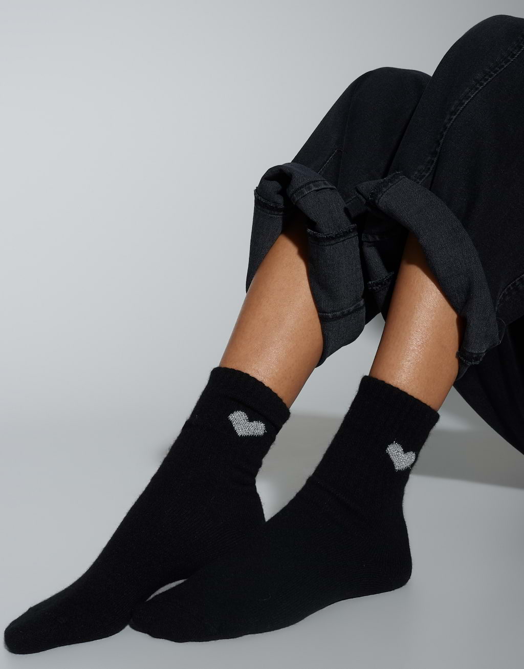 Socke Yinni heart schwarz online bestellen | OPUS Online Shop